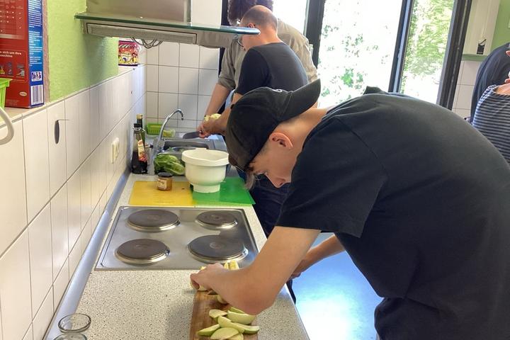 Umweltbildung für Kinder und Jugendliche (Kochkurse) - evm-Palettenparty